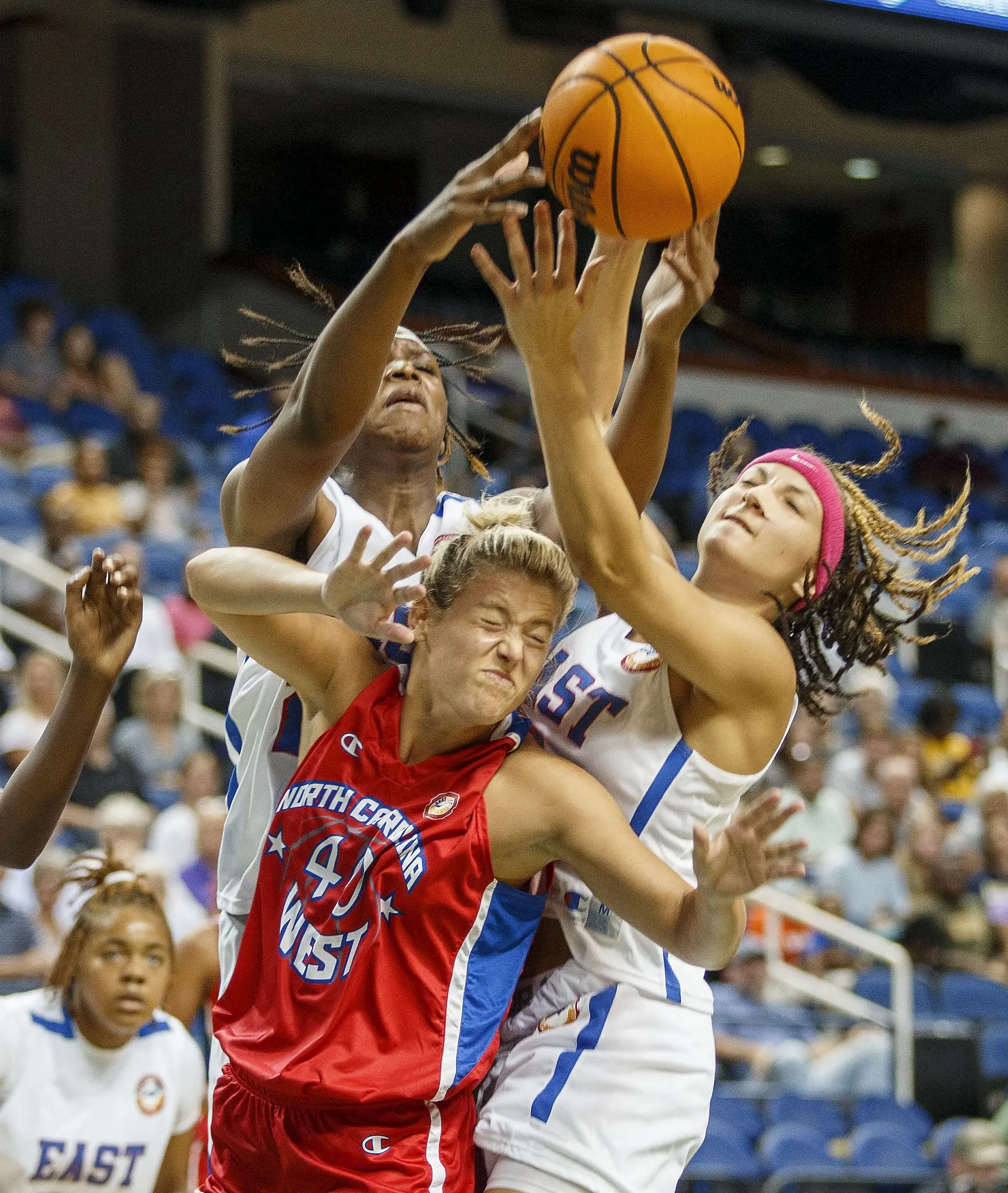 Home [eastwestallstars.com]